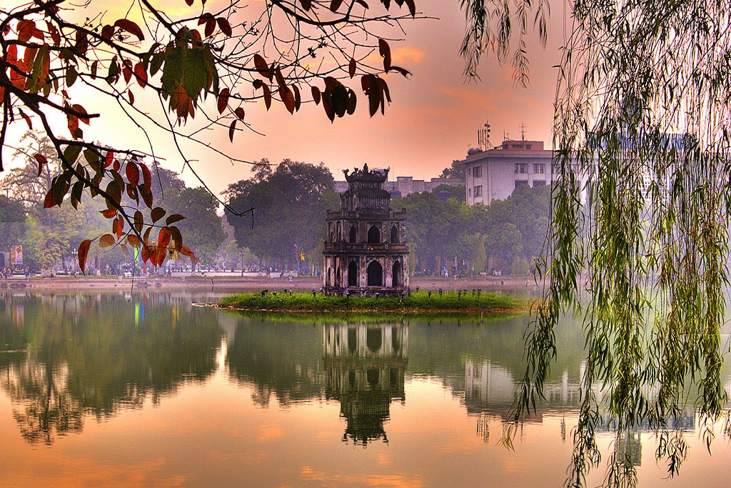 Francophone Local Agency | Customized private Vietnam trips | Hanoi